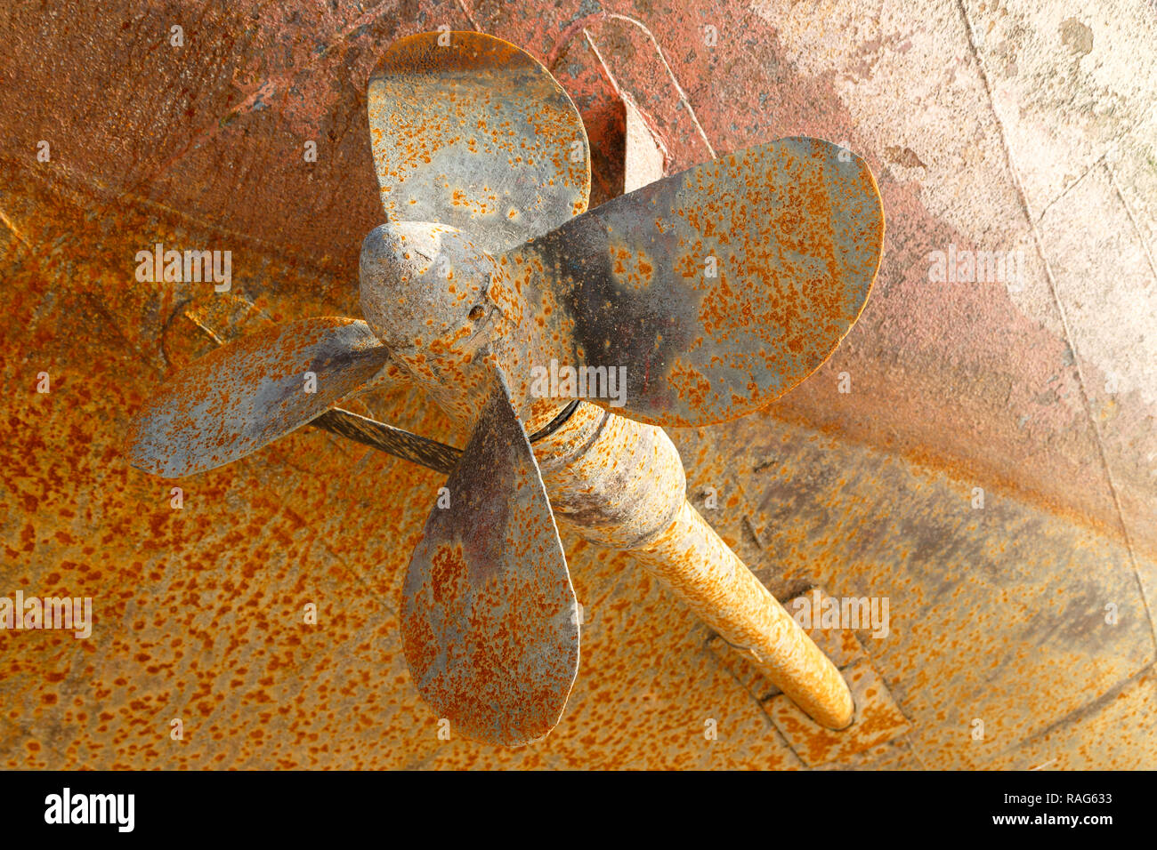 Boat rudder underwater hi-res stock photography and images - Alamy