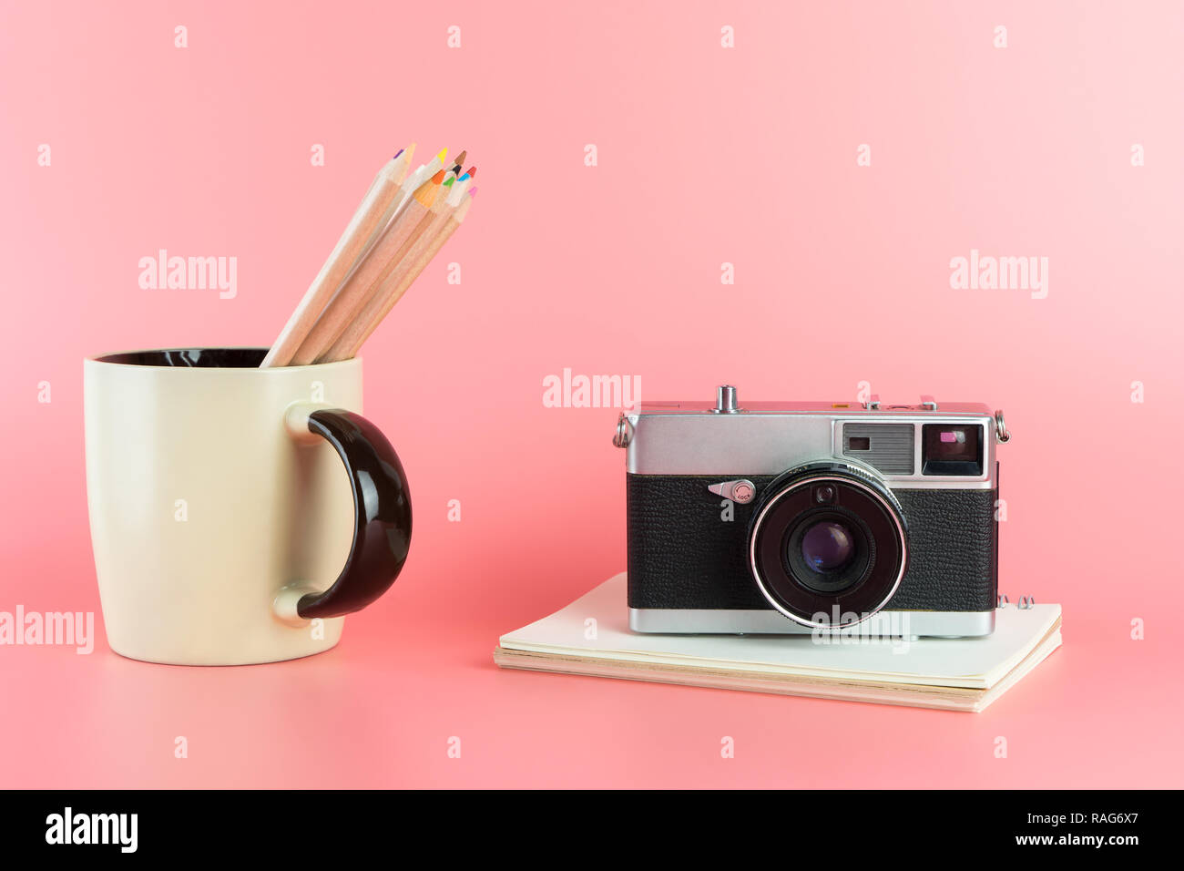 Professional photographer tools hi-res stock photography and images - Alamy