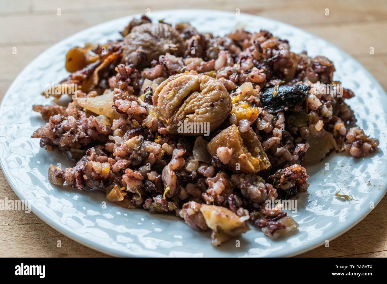 Ic pilav hi-res stock photography and images - Alamy