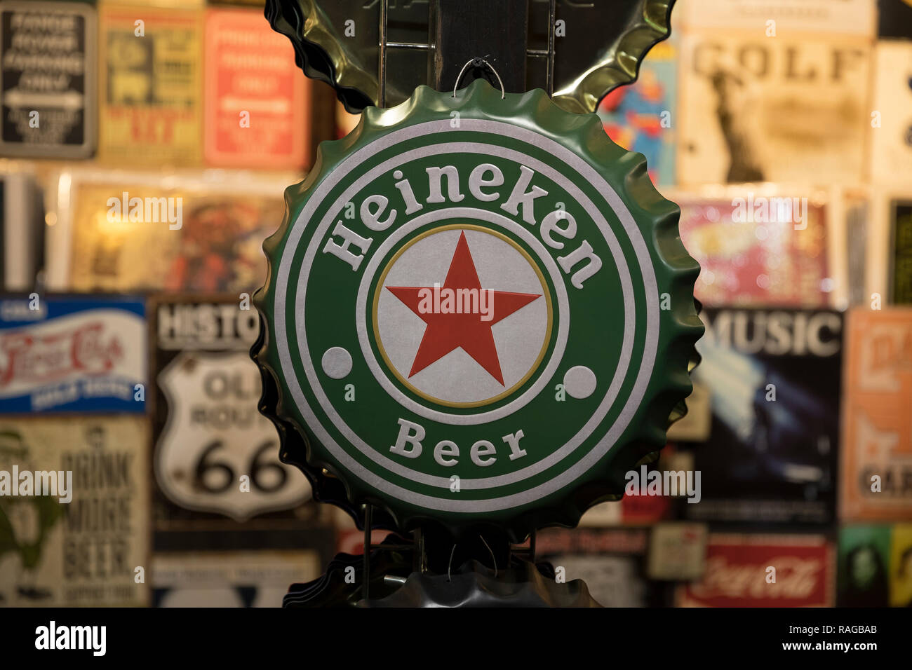 Heineken logo hi-res stock photography and images - Alamy