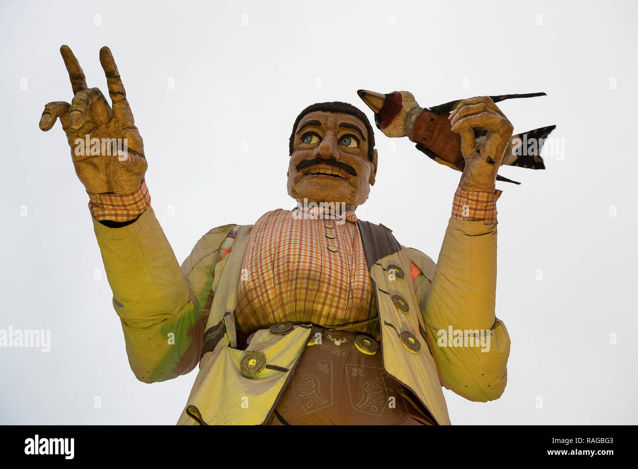 Bird man sculpture hi-res stock photography and images - Alamy