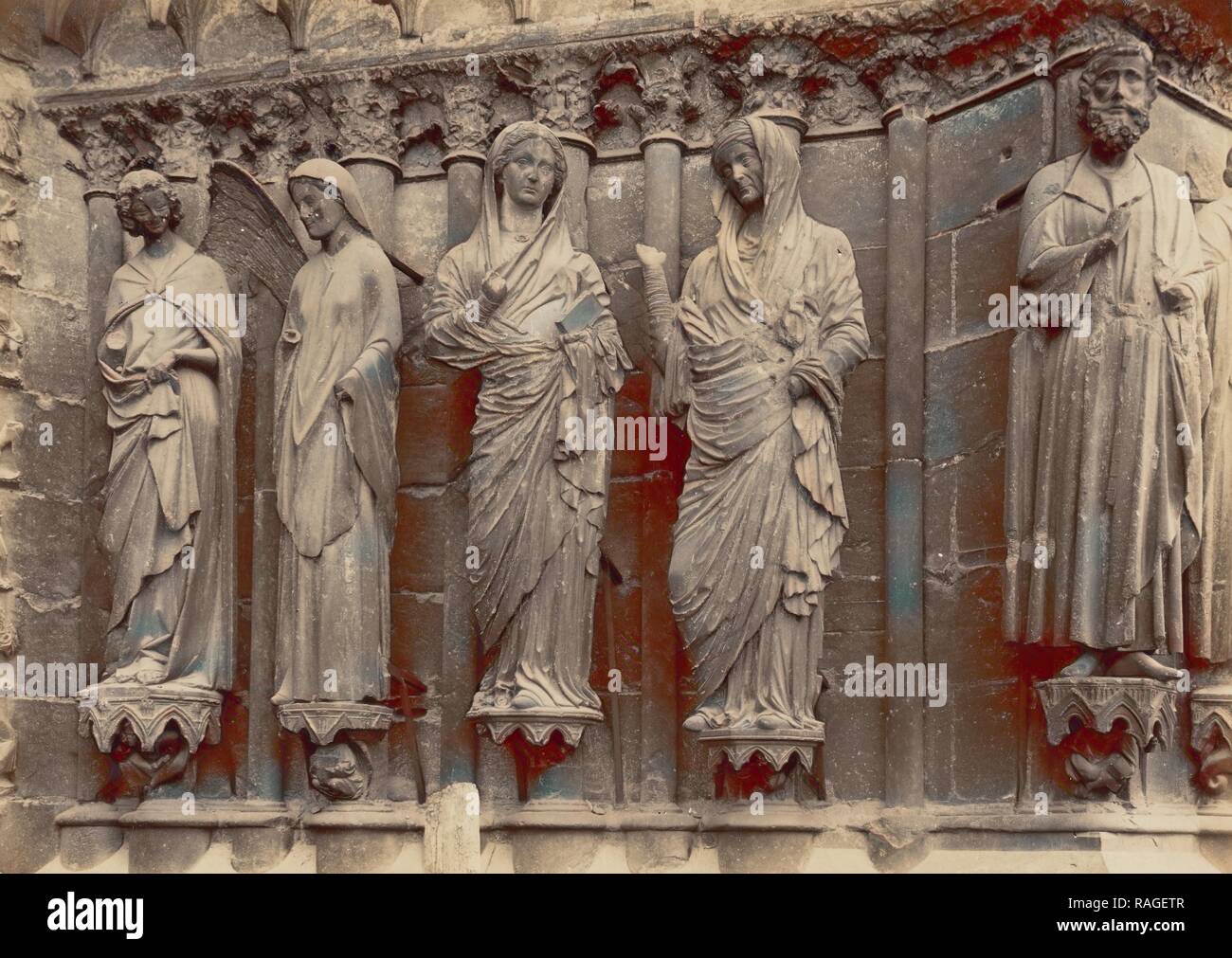 Reims Cathedral, statues side of central portal, right side, west door ...