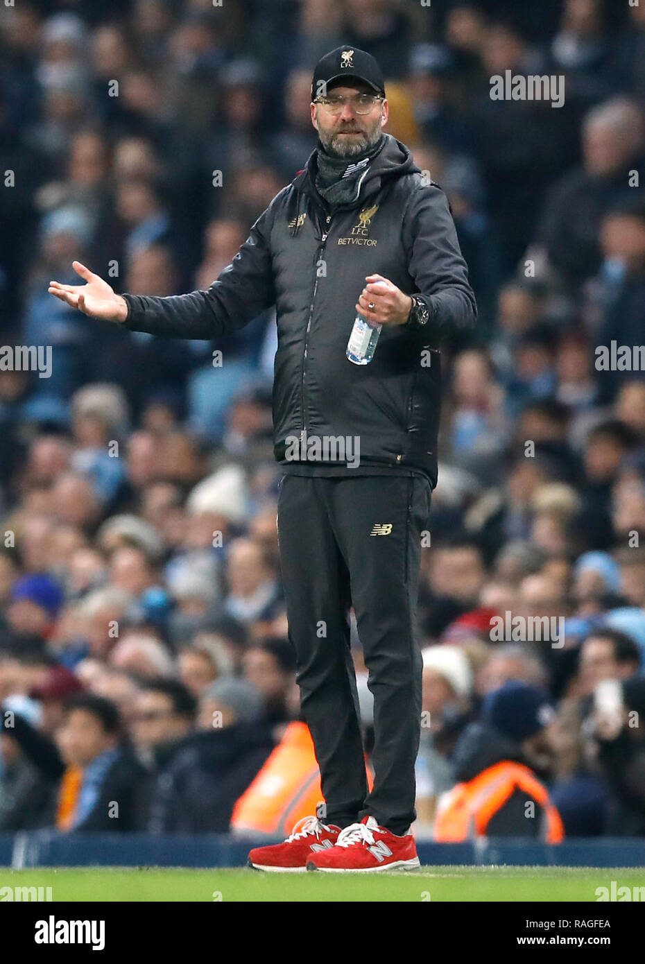 Liverpool manager Jurgen Klopp gestures on the touchline during the ...