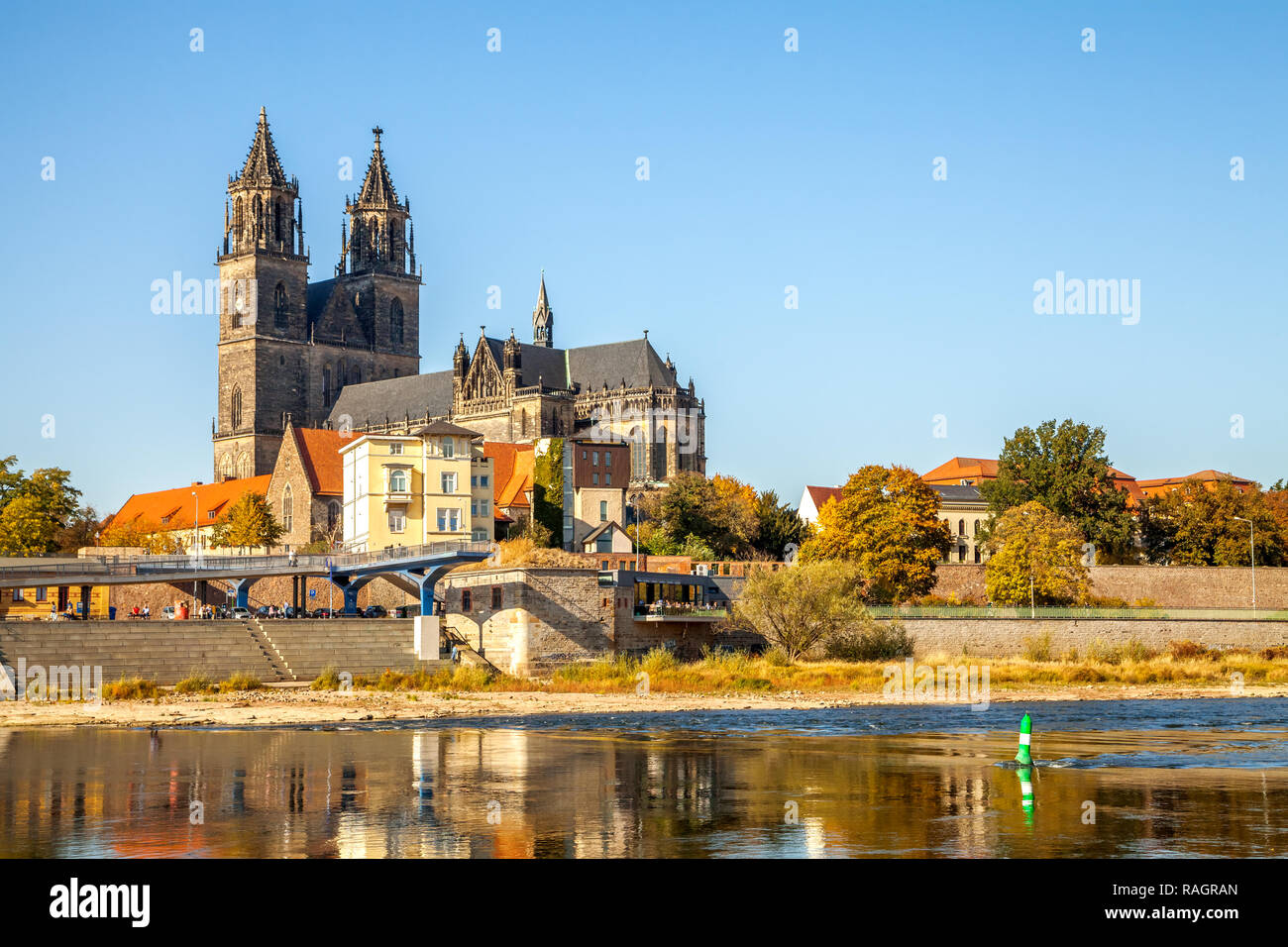 Magdeburg cathedral on river elbe hi-res stock photography and images ...
