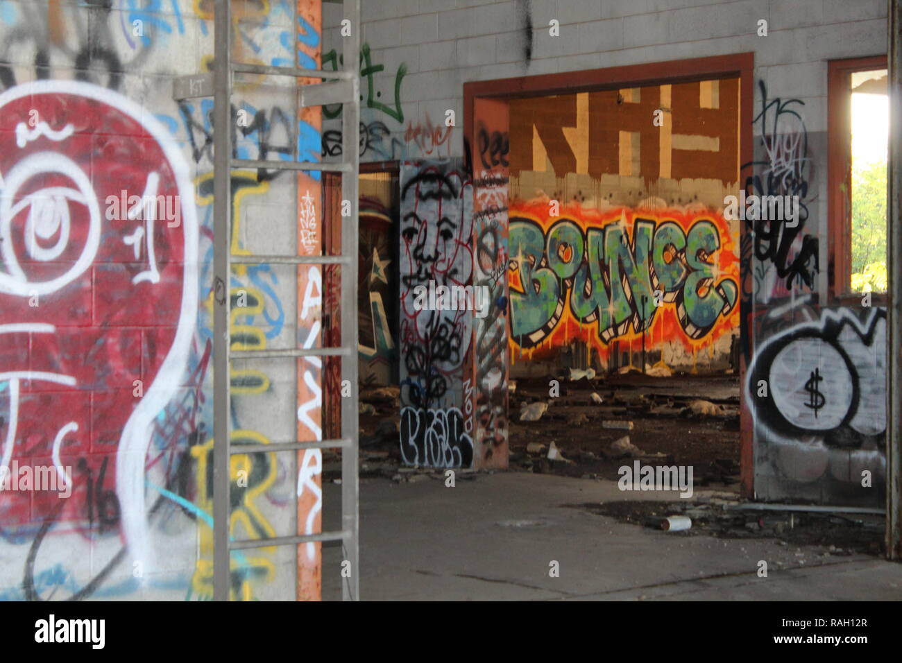 Detroit Urban Graffiti Stock Photo - Alamy