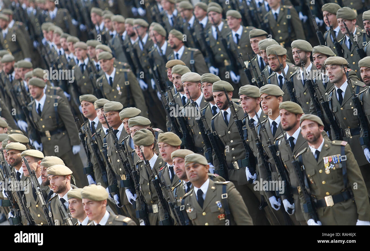 Spanish Army Uniform High Resolution Stock Photography and Images - Alamy