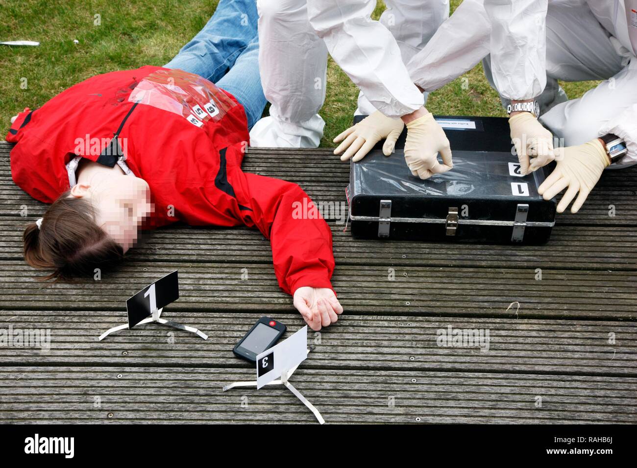 Securing of evidence at a crime scene after a capital offence, murder ...