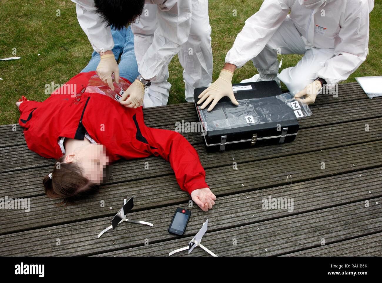 Securing of evidence at a crime scene after a capital offence, murder ...