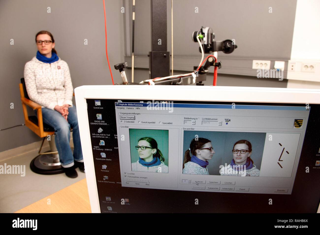 Suspects hi-res stock photography and images - Alamy