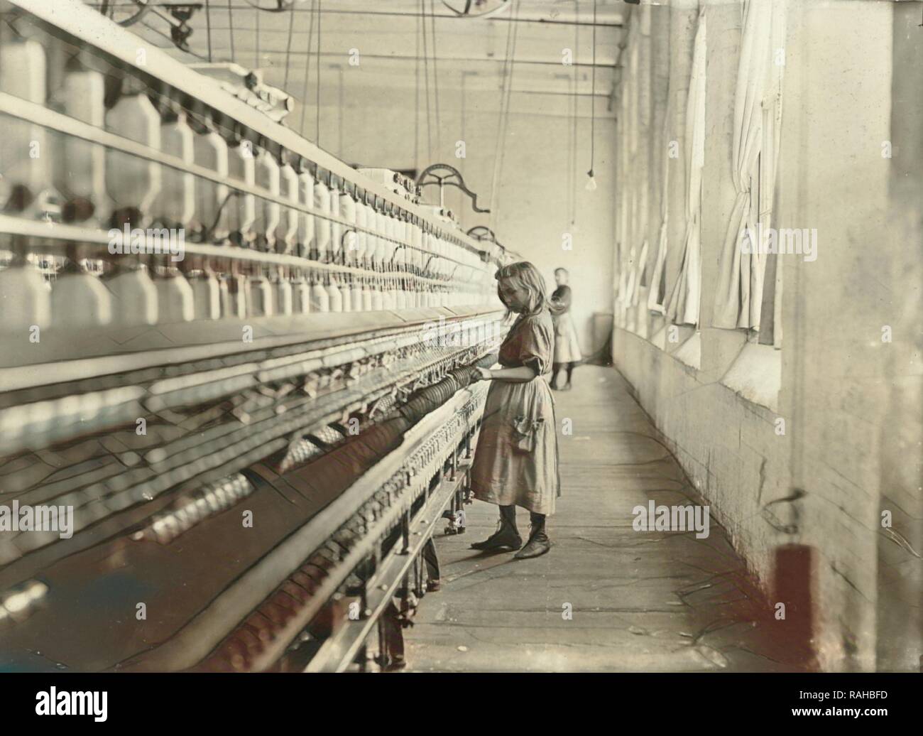 Portrait of Girl working in Cotton Mill, Lewis Wickes Hine, 1908 ...