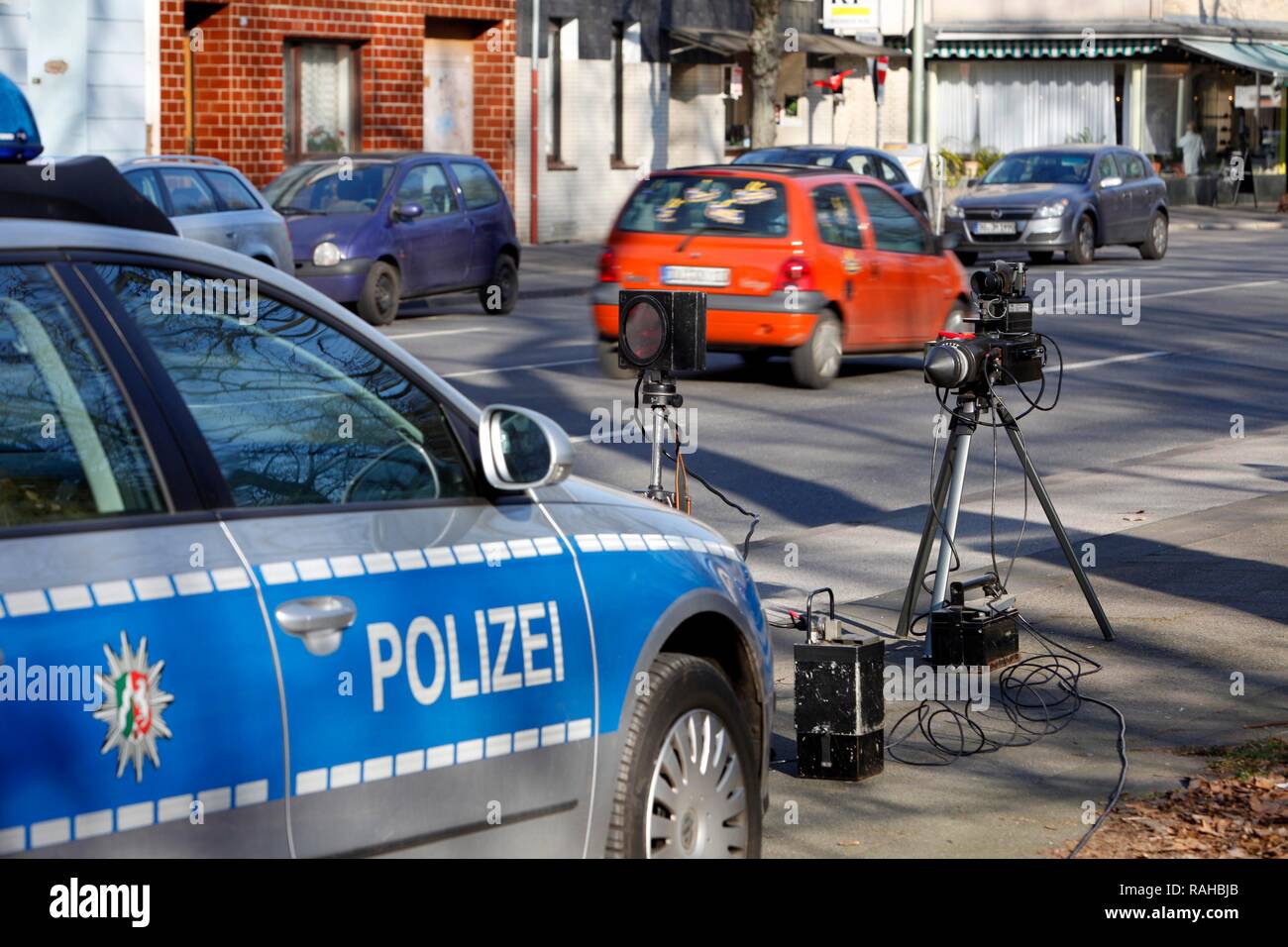 Radar speed device hi-res stock photography and images - Alamy