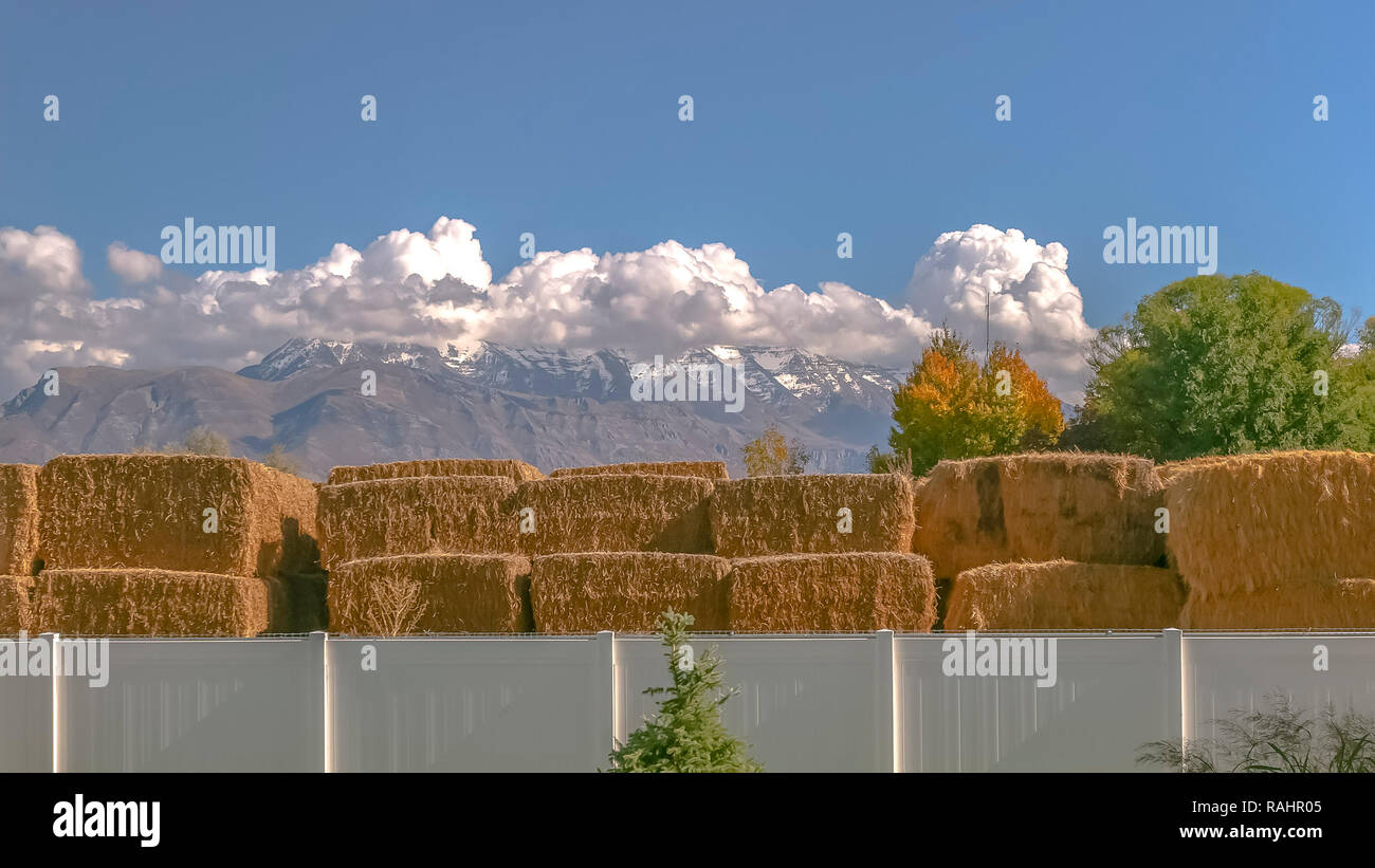 Our first haystack hi-res stock photography and images - Alamy