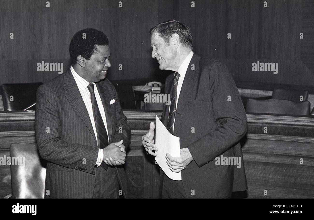 TWO MEN ARE HAVING A CONVERSATION Stock Photo - Alamy