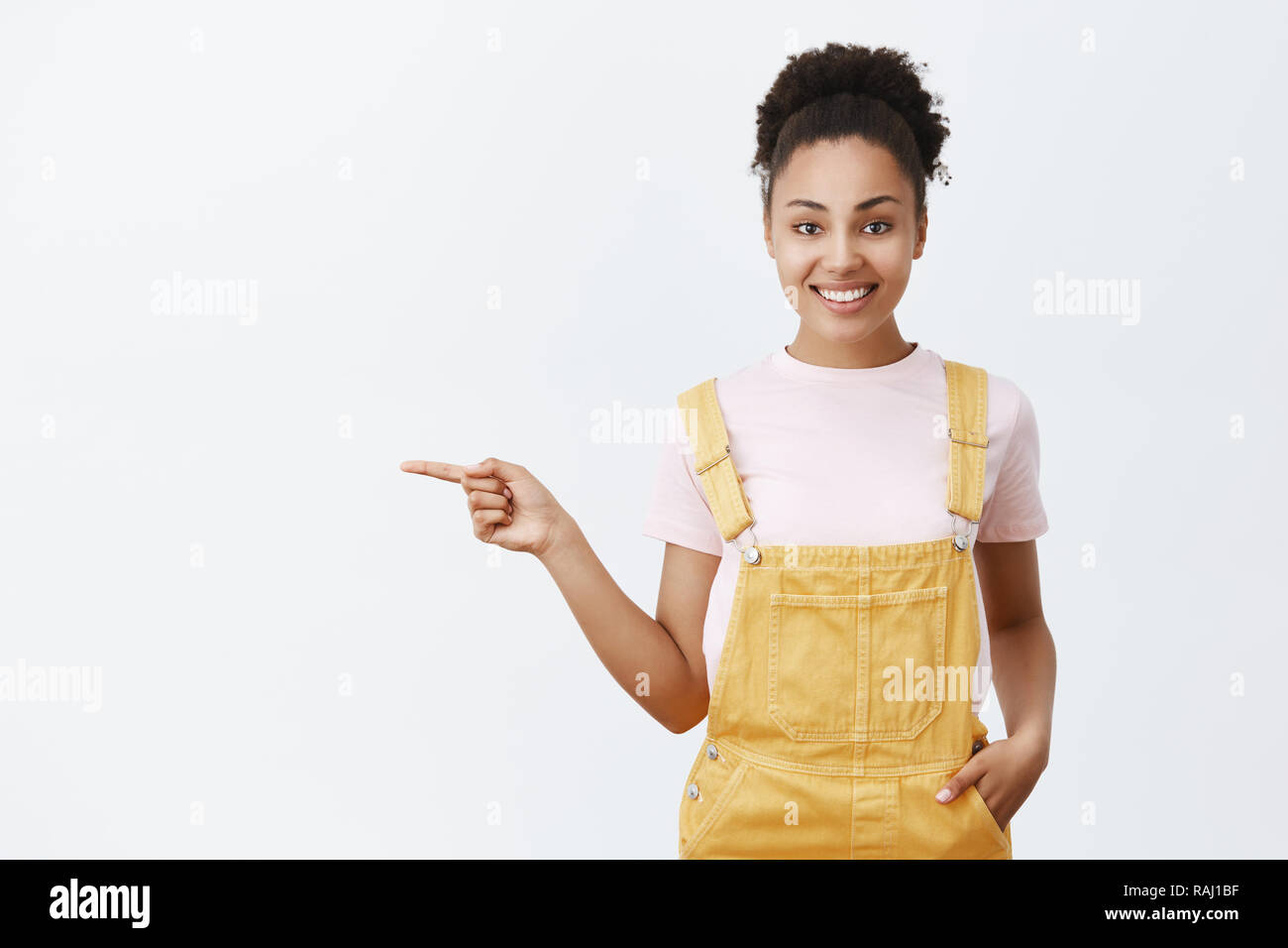 Female boss giving directions hi-res stock photography and images - Alamy