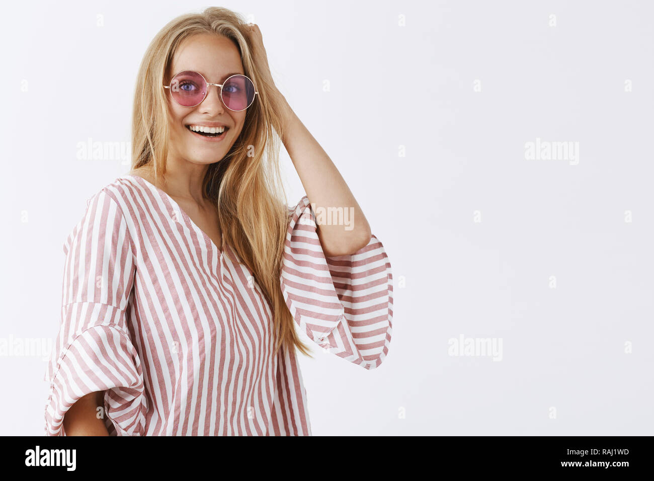 Studio shot of stylish good-looking and fashionable urban fashion ...