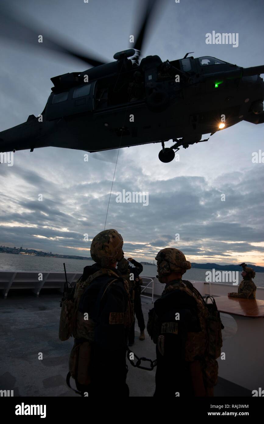 129th rescue wing hi-res stock photography and images - Alamy