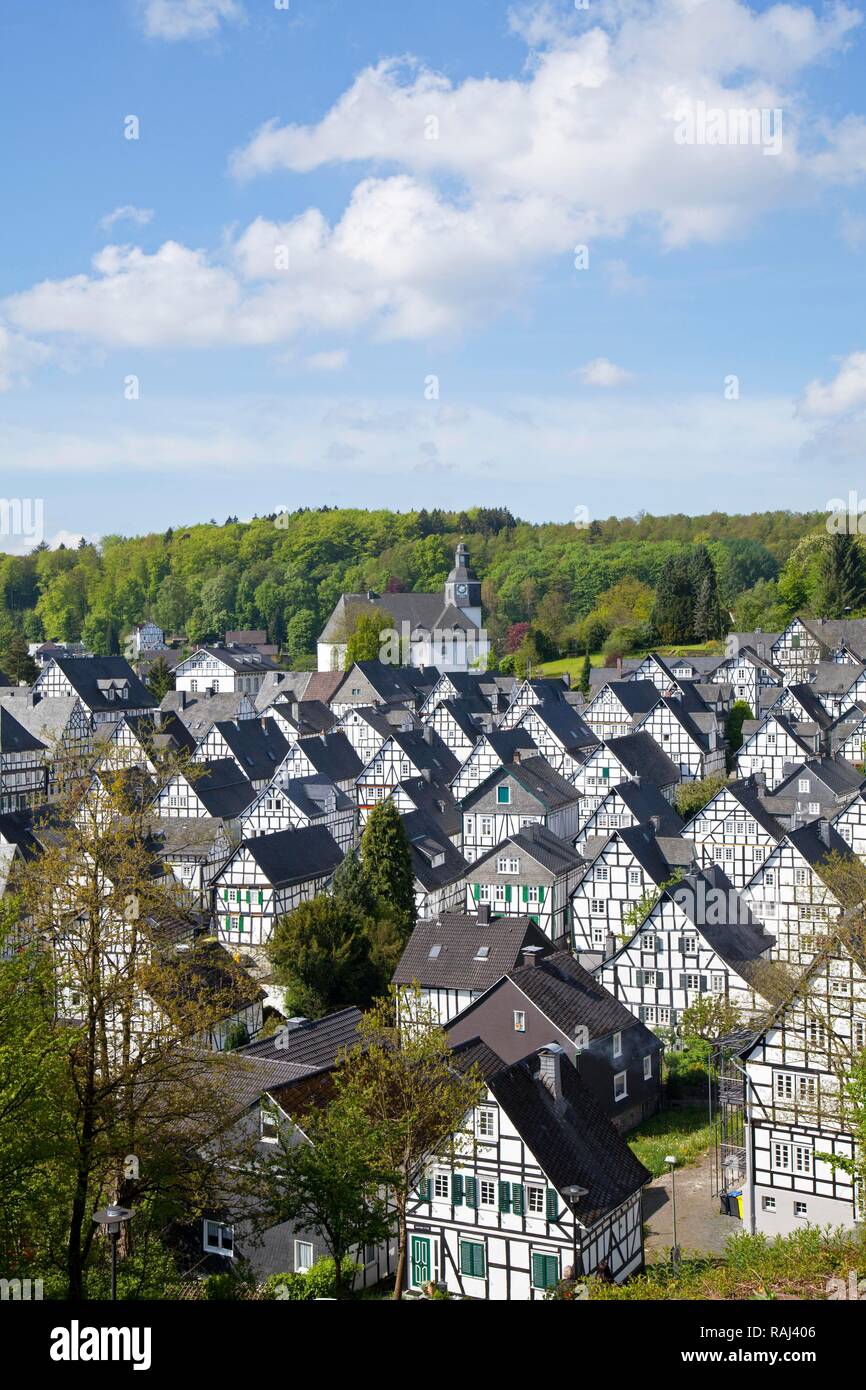Freudenberg germany houses timber hi-res stock photography and images ...