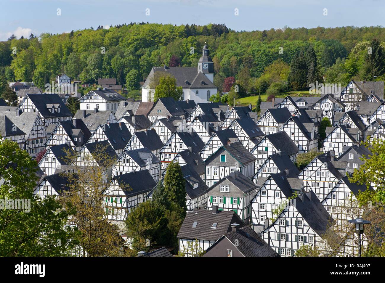Freudenberg germany houses timber hi-res stock photography and images ...