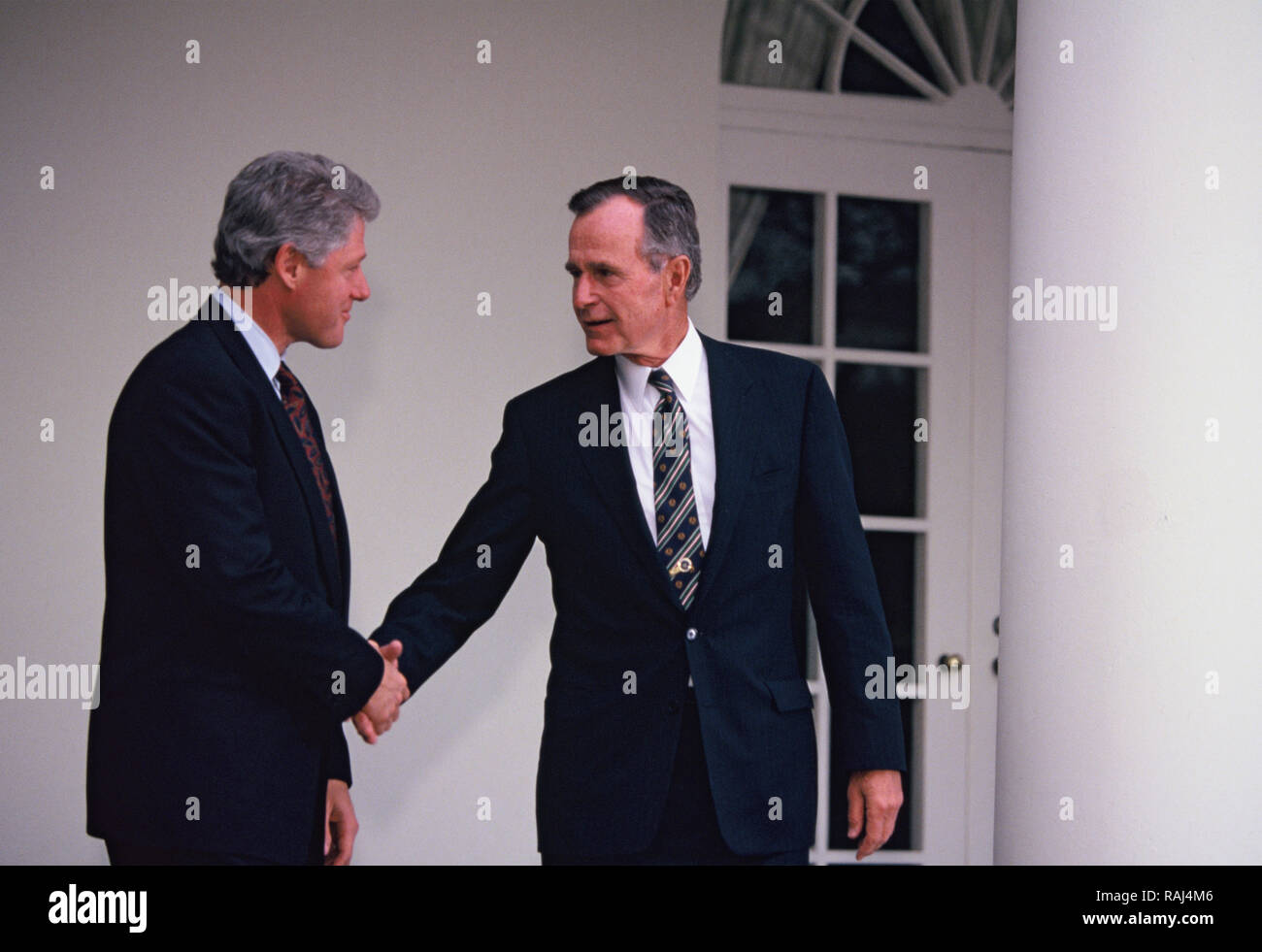 President elect Bill Clinton comes to White House to meet President H.W ...