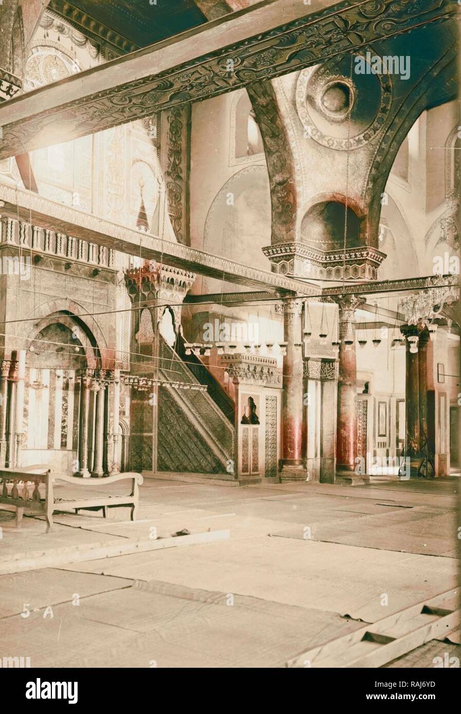 Al aqsa mosque cedar pulpit hi-res stock photography and images - Alamy