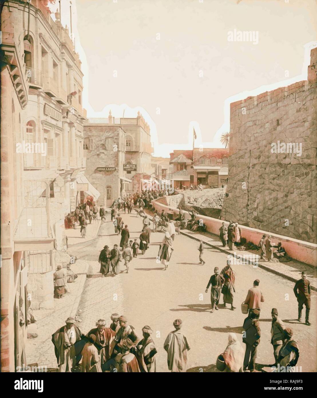 Jerusalem El-Kouds David Street, main thoroughfare of the Old City ...