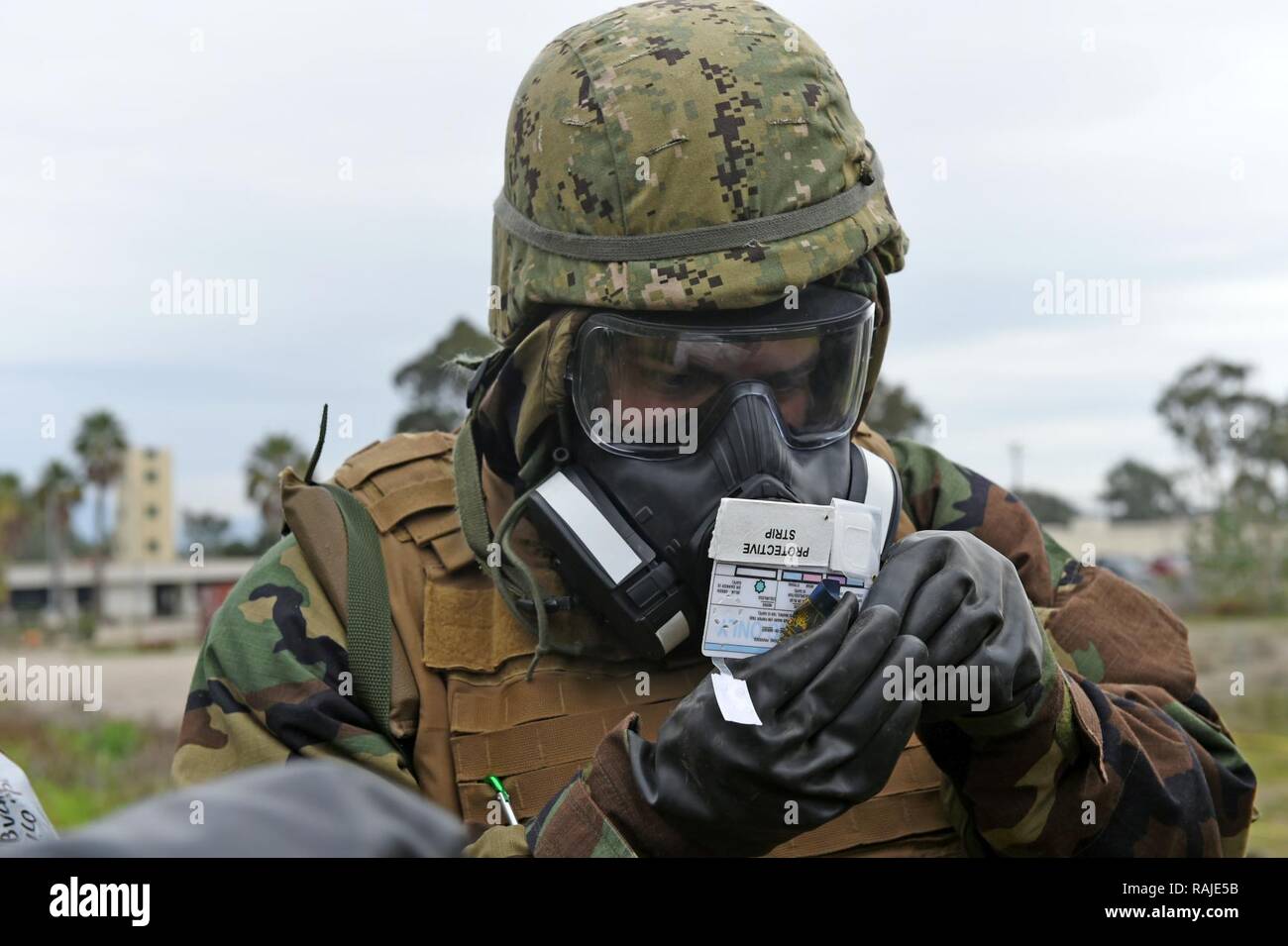 M 256 chemical detector kit hi-res stock photography and images - Alamy