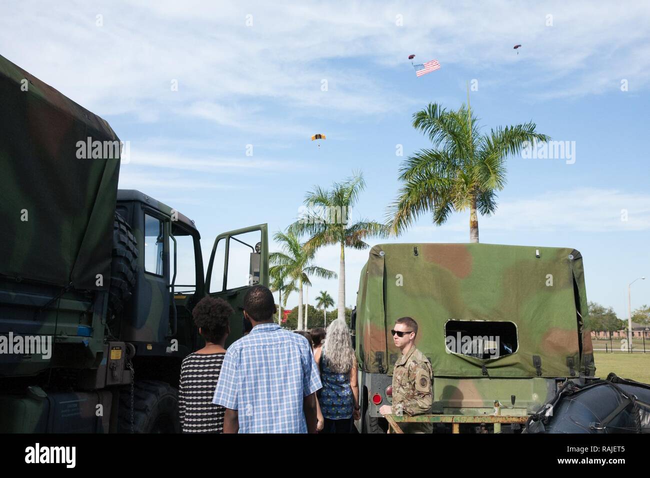 Special Operations Command South families watch as U.S. Army parachute ...