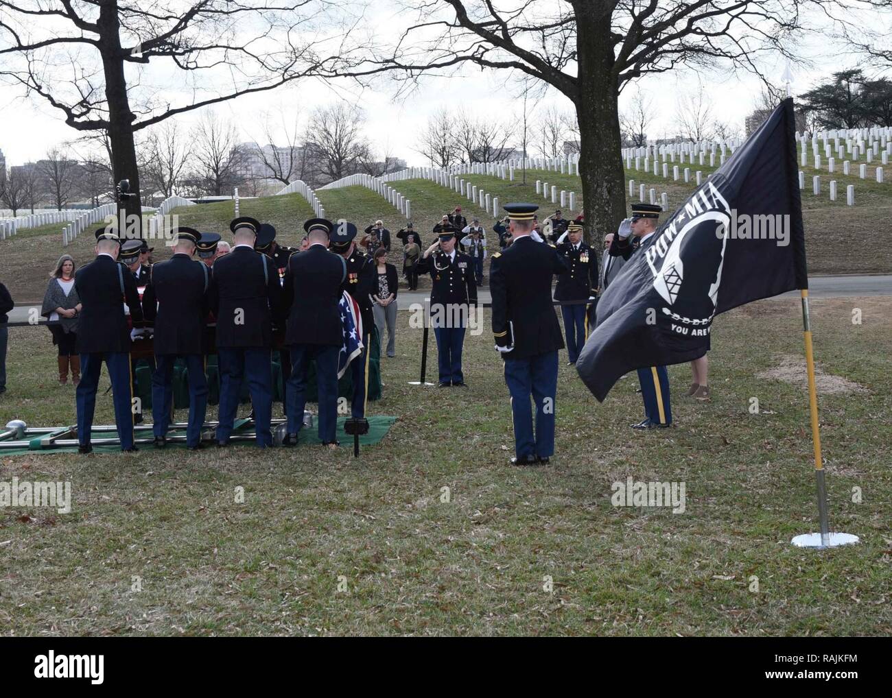 Soldiers with the 3rd Infantry Regiment, Old Guard, carry the remains ...