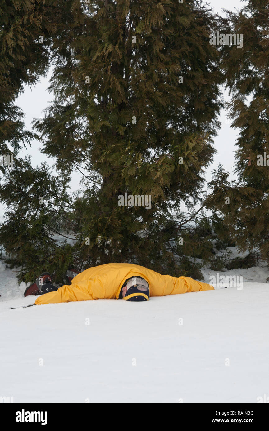 Dead man face down hi-res stock photography and images - Alamy