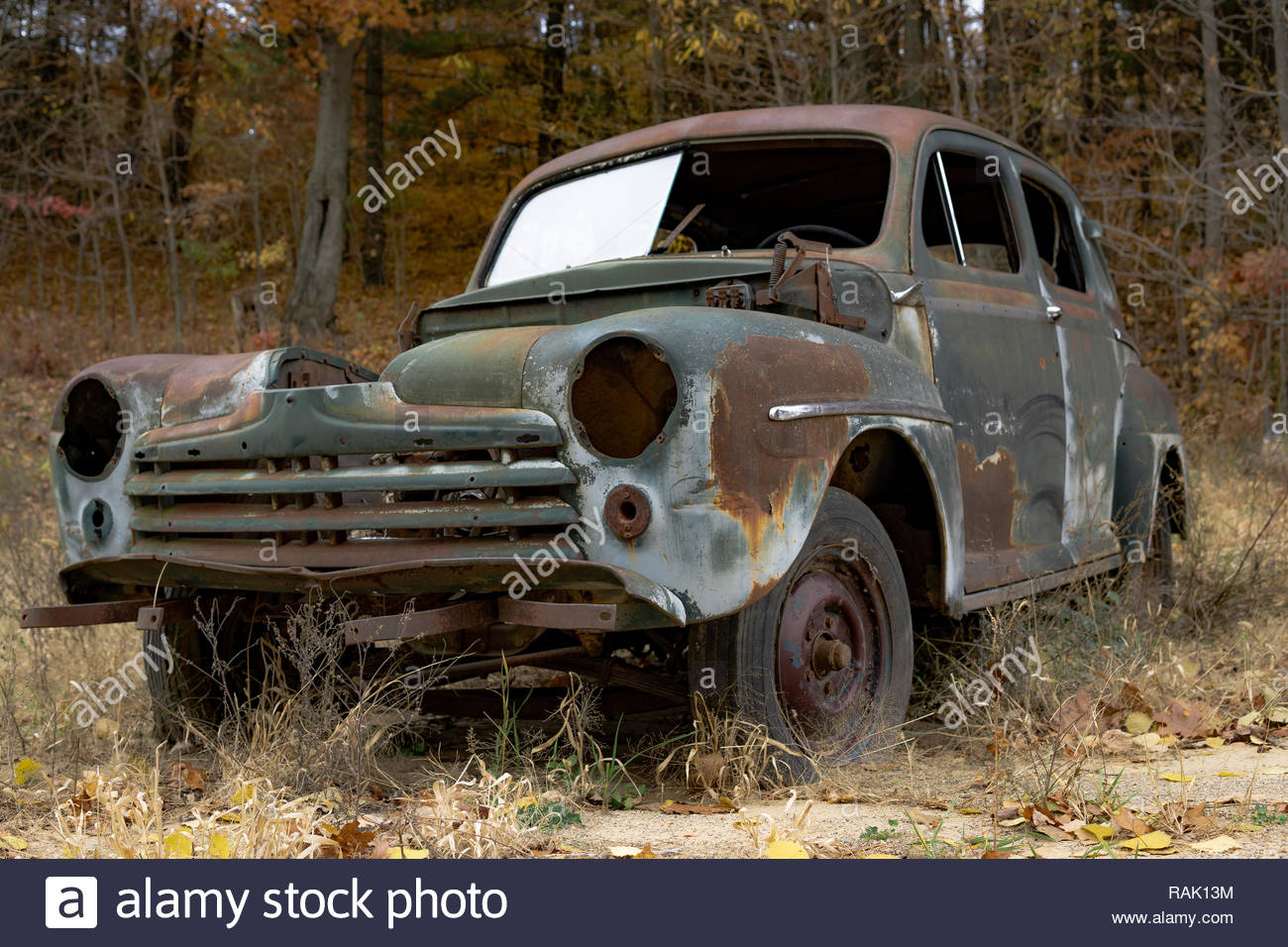 Rusty Car Abandoned Stock Photos & Rusty Car Abandoned Stock Images - Alamy