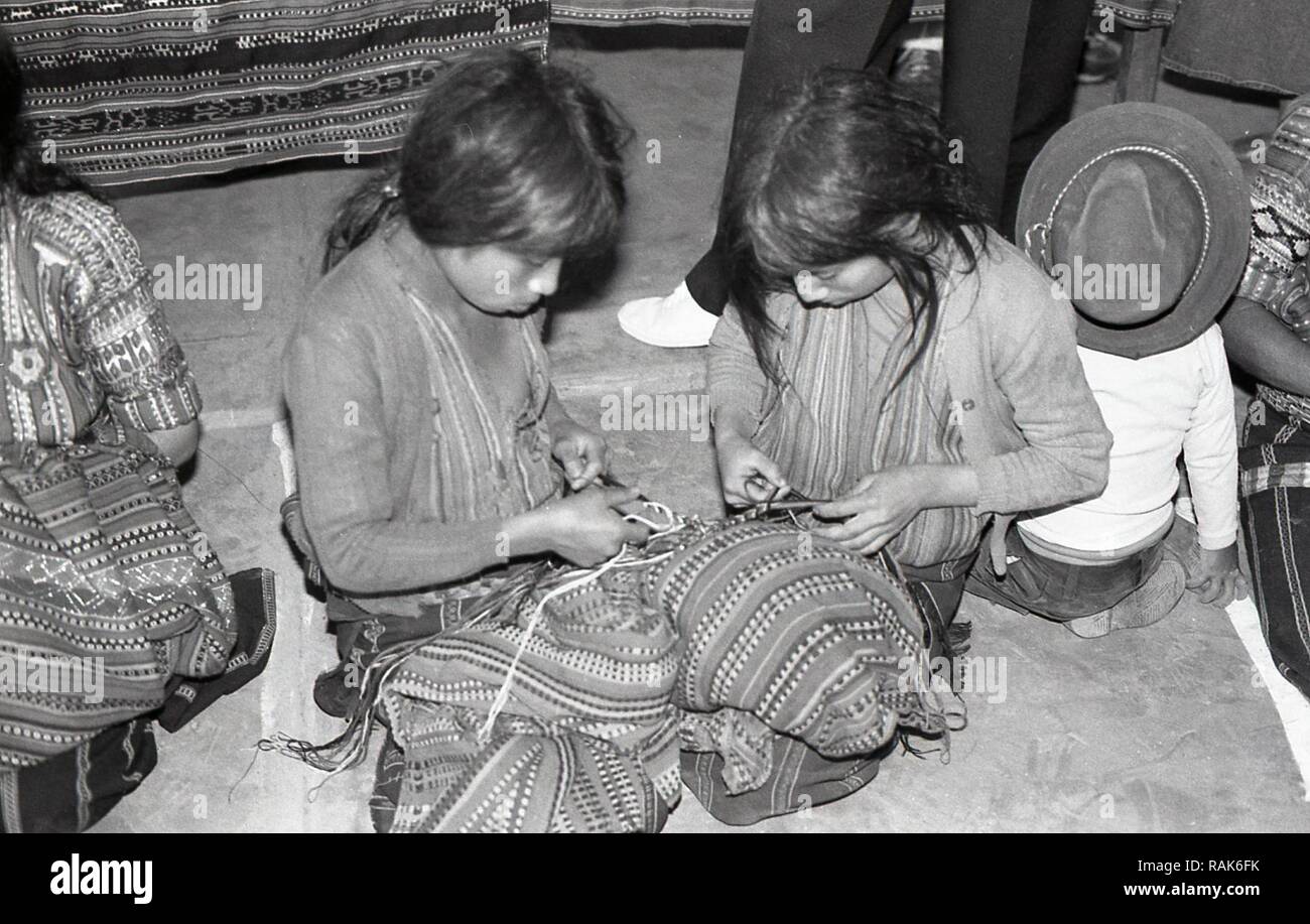 TWO CHILDREN ARE DOING SOME ARTS AND CRAFT Stock Photo - Alamy