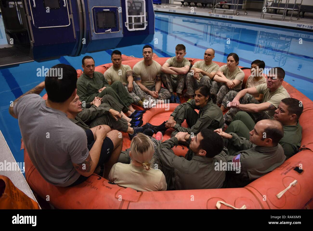 Airmen fitness school hi-res stock photography and images - Alamy