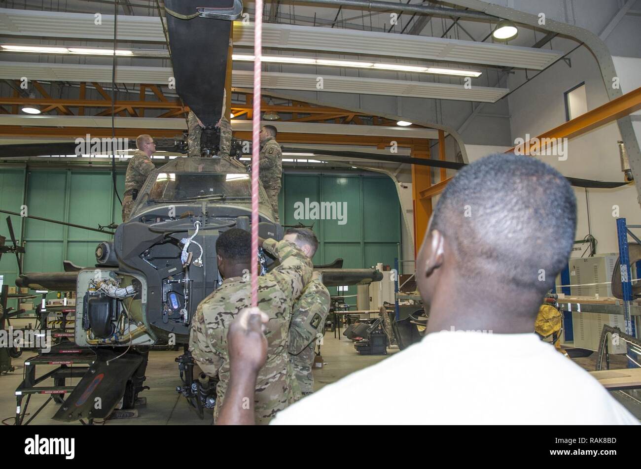 Soldiers of 1st Battalion, 3rd Aviation Regiment (Attack Reconnaissance ...
