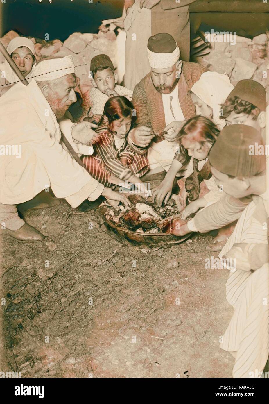 The Samaritan Passover on Mt. Gerizim Samaritan family eating the ...