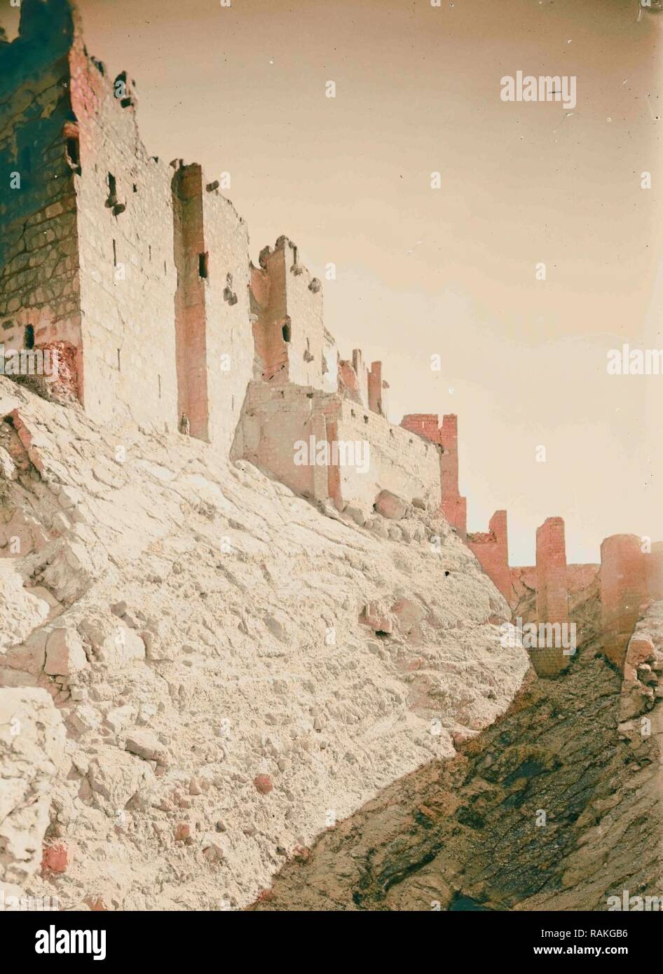 Tadmur castle hi-res stock photography and images - Alamy