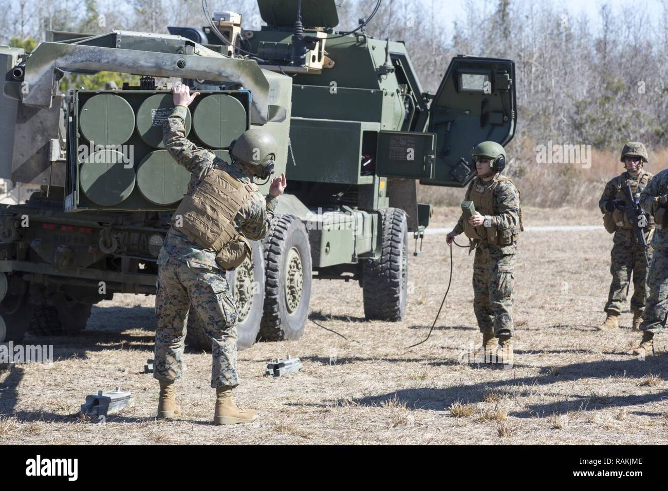 U.S. Marines with Battery F, 2nd Battalion, 14th Marine Regiment, 4th ...