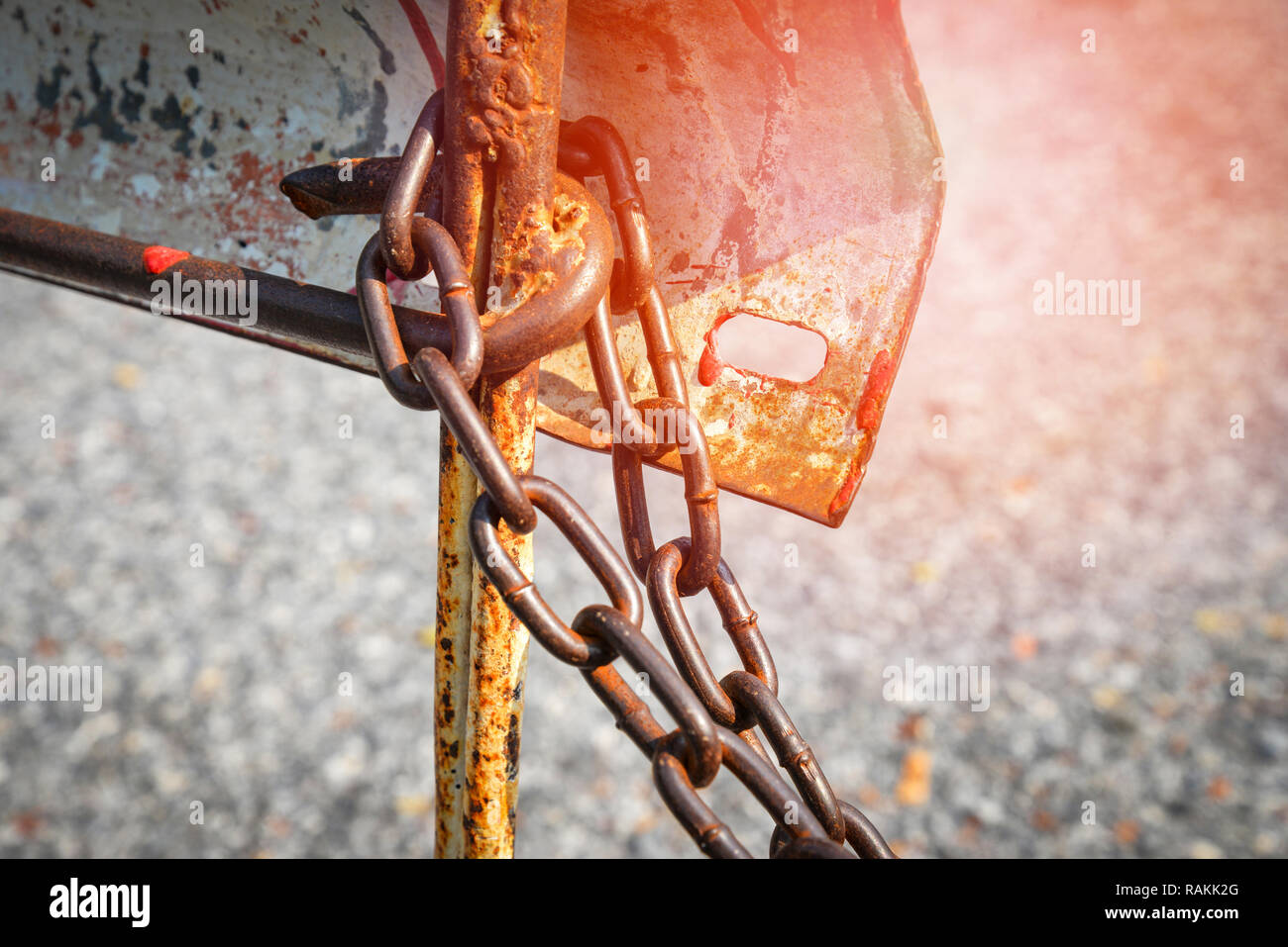 steel chain / Old steel chain locked door metal fence no entry on ...