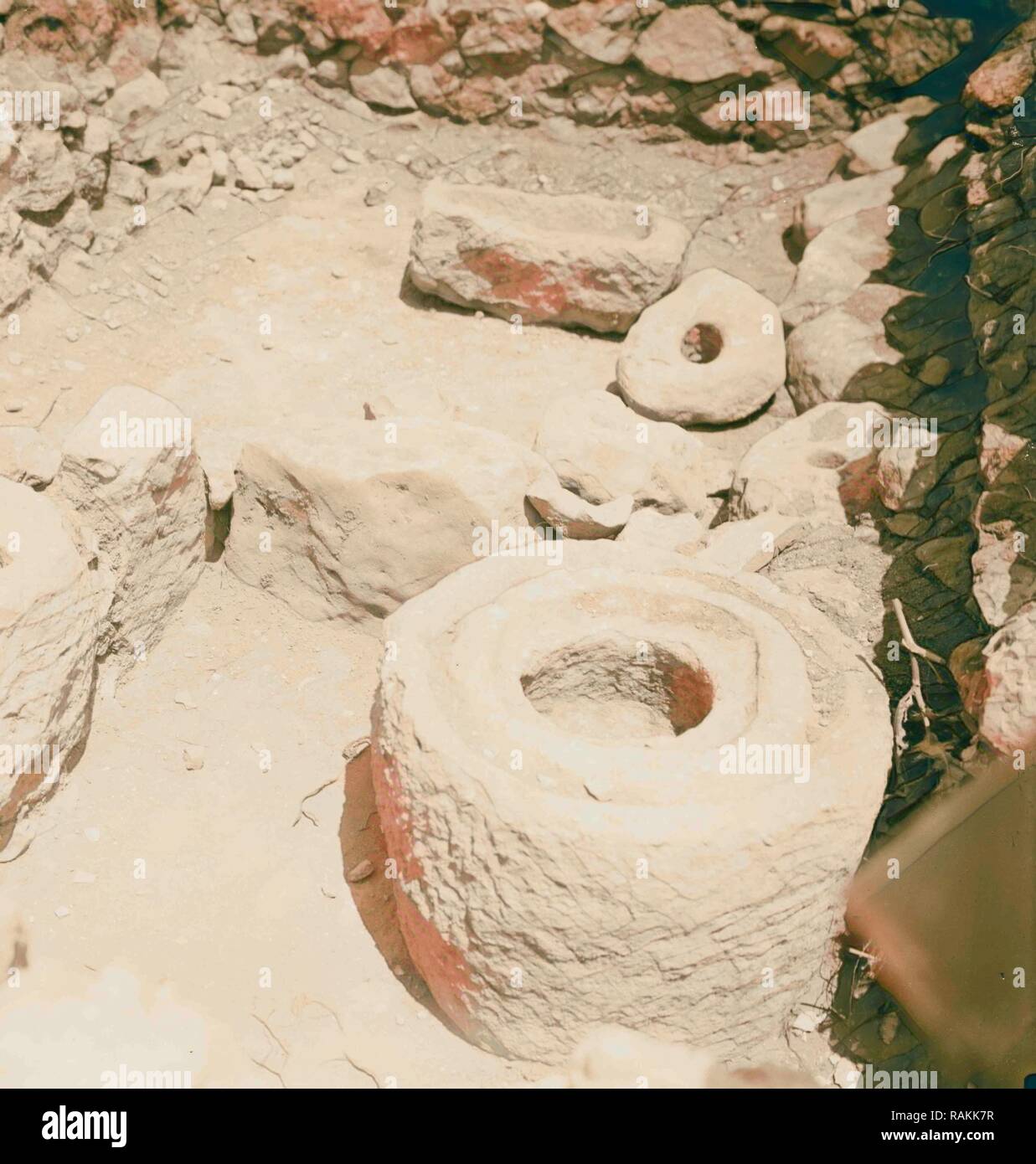 Tell Beit Mirsim, dye vat. 1926, Israel, Debir (Extinct city ...