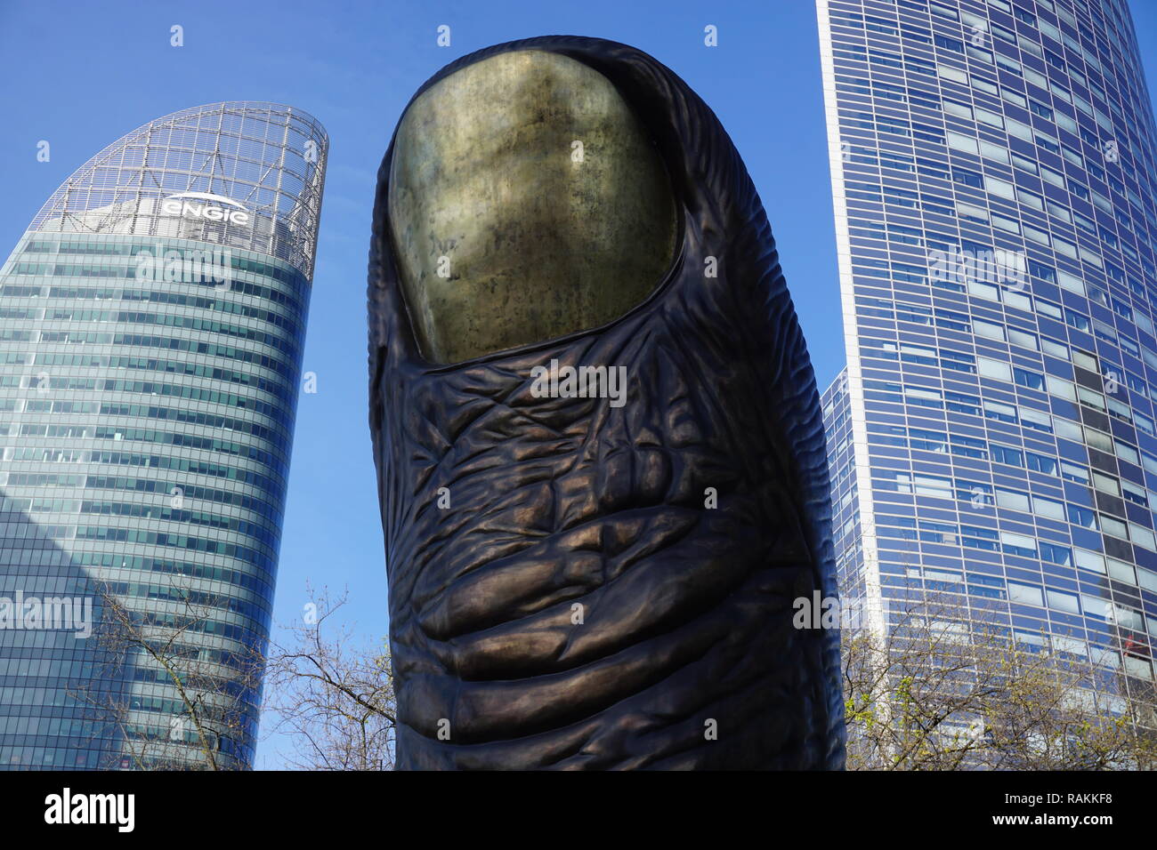 Rise sculpture hi-res stock photography and images - Alamy