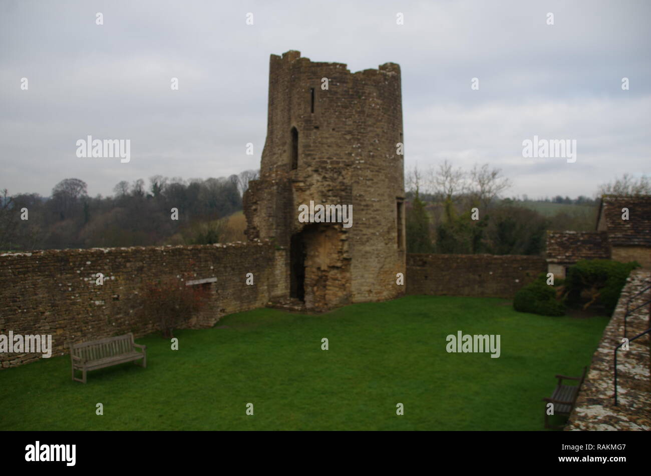 Farleigh Hungerford Castle. The Macmillan Way. Long-distance trail ...