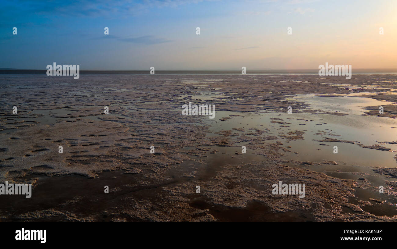 Salt desert wasteland sunset hi-res stock photography and images - Alamy