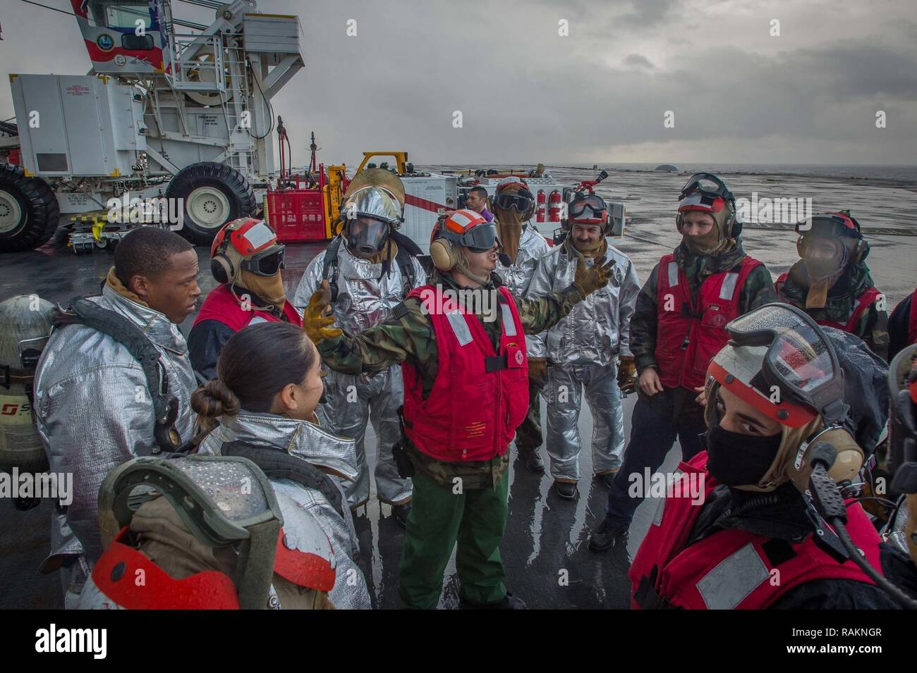 PACIFIC OCEAN (Feb. 18, 2017) Aviation Boatswain’s Mate (Handling) 2nd ...
