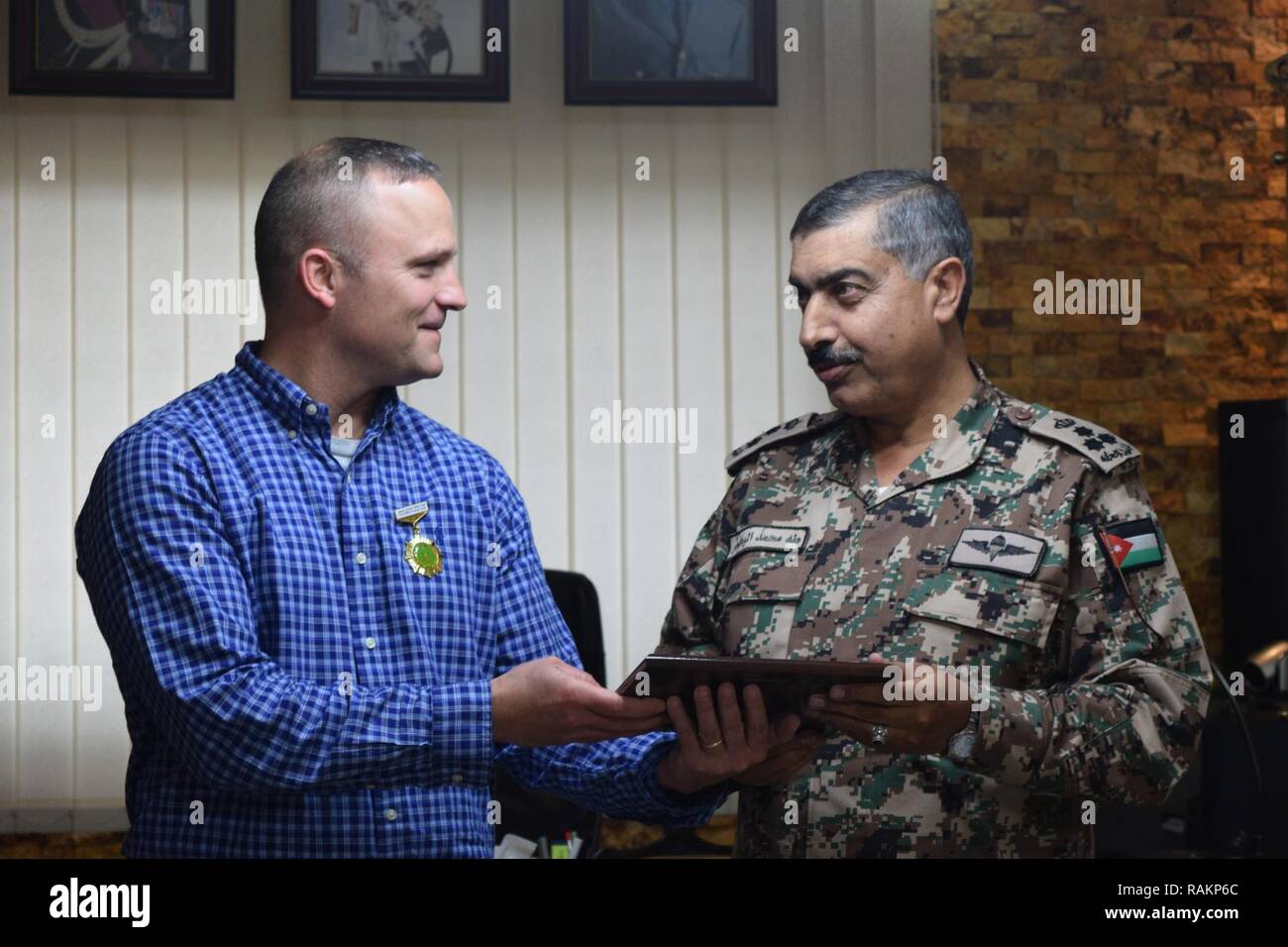 The commander of the 149th Military Engagement Team, Kentucky National ...