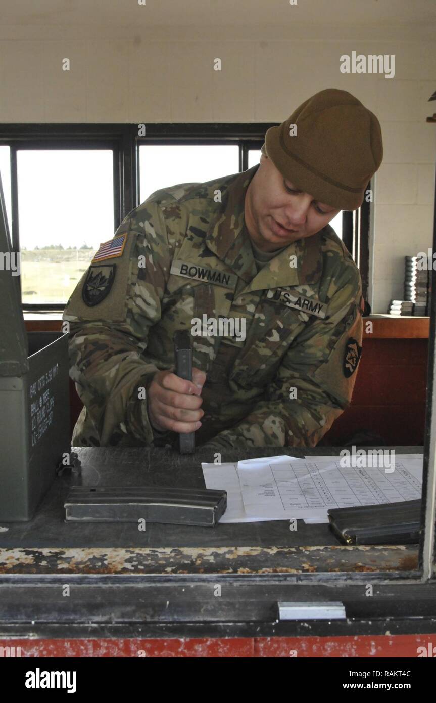 Soldiers with the 1186th Military Police Company, 821st Troop Command Battalion, 82nd Troop ...