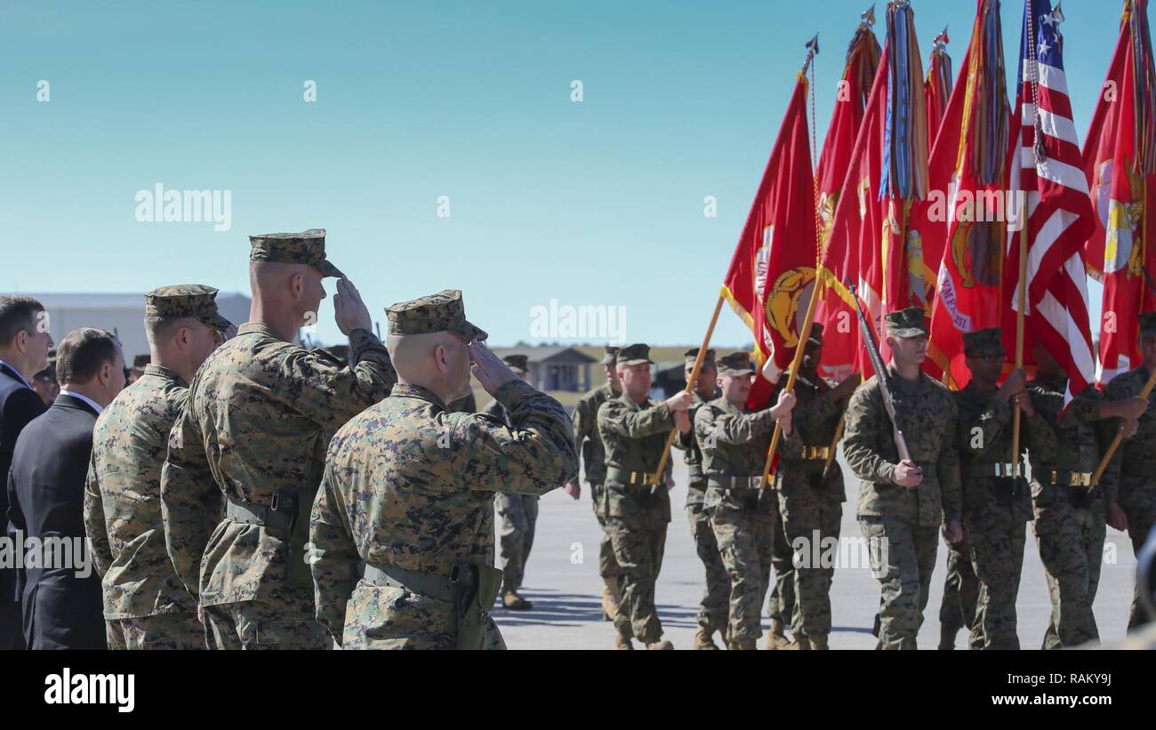 Col. Frank Latt stands alongside former commanding officers of Marine ...