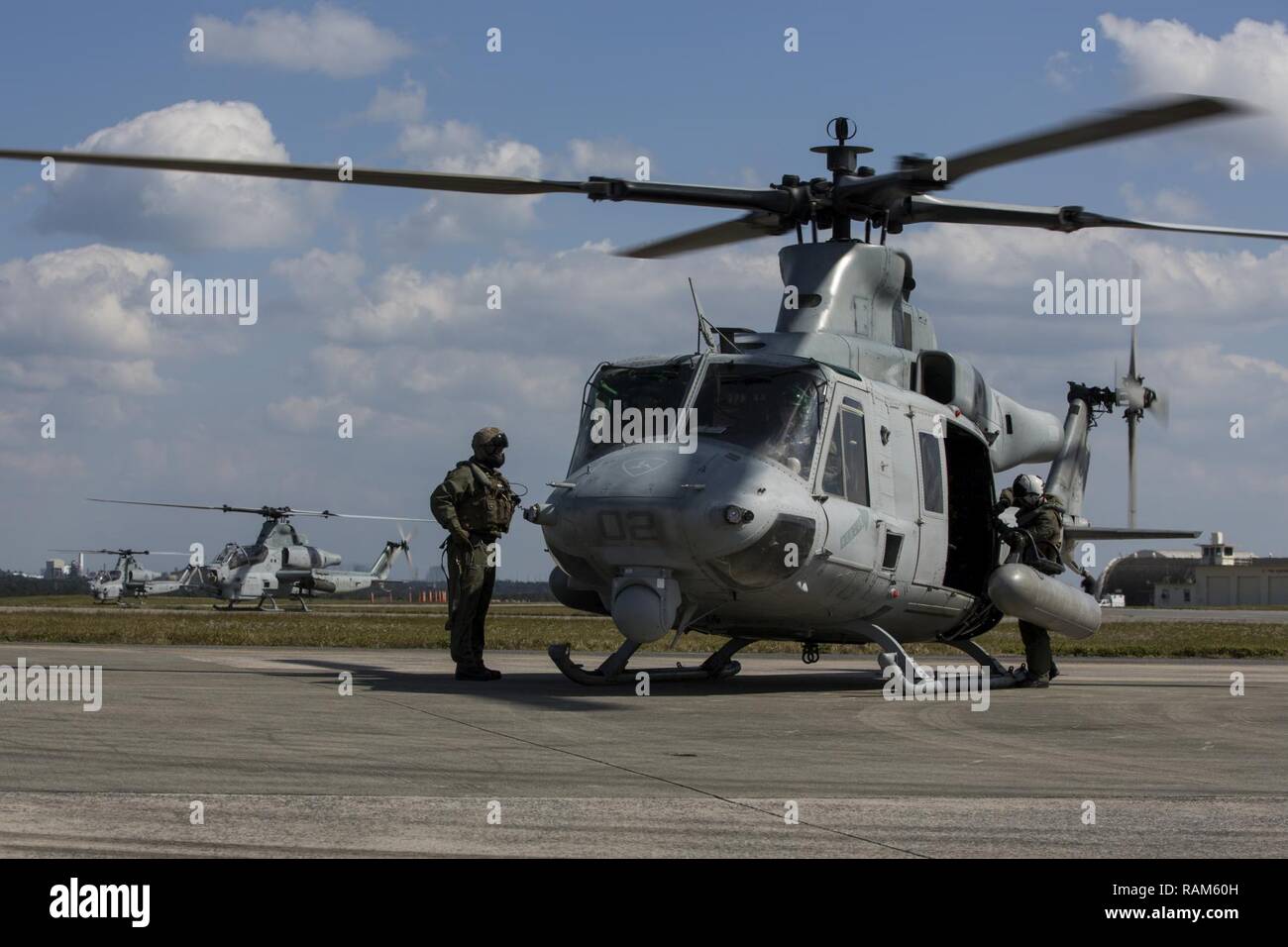 Helicopter pilots with marine light attack helicopter squadron 267 hi ...