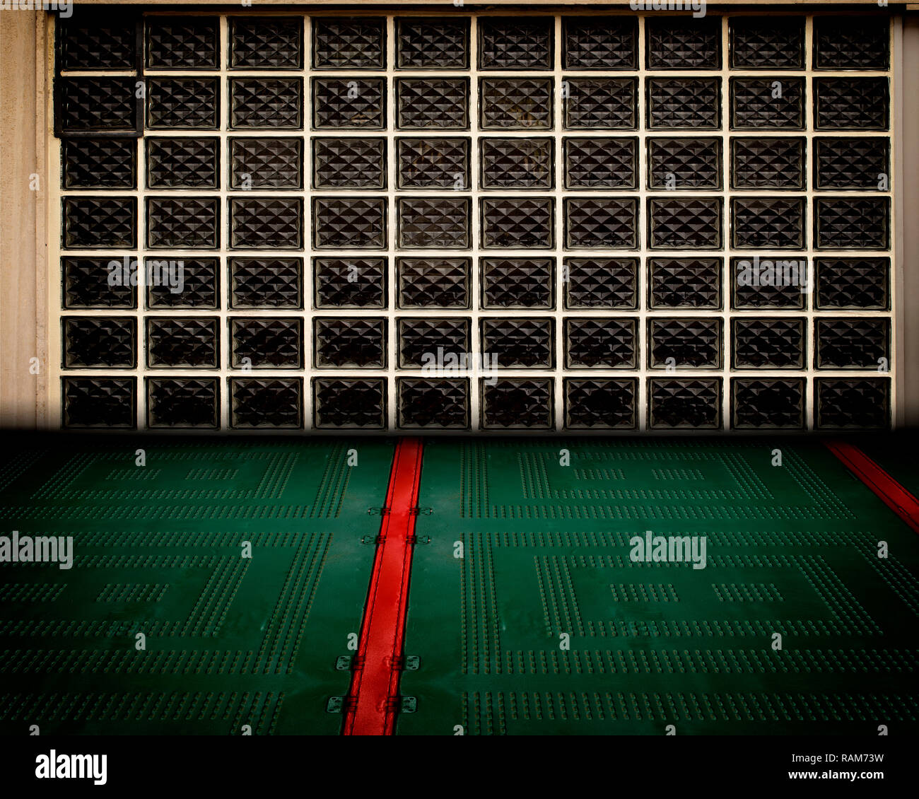 Glass Wall Hall High Resolution Stock Photography and Images - Alamy