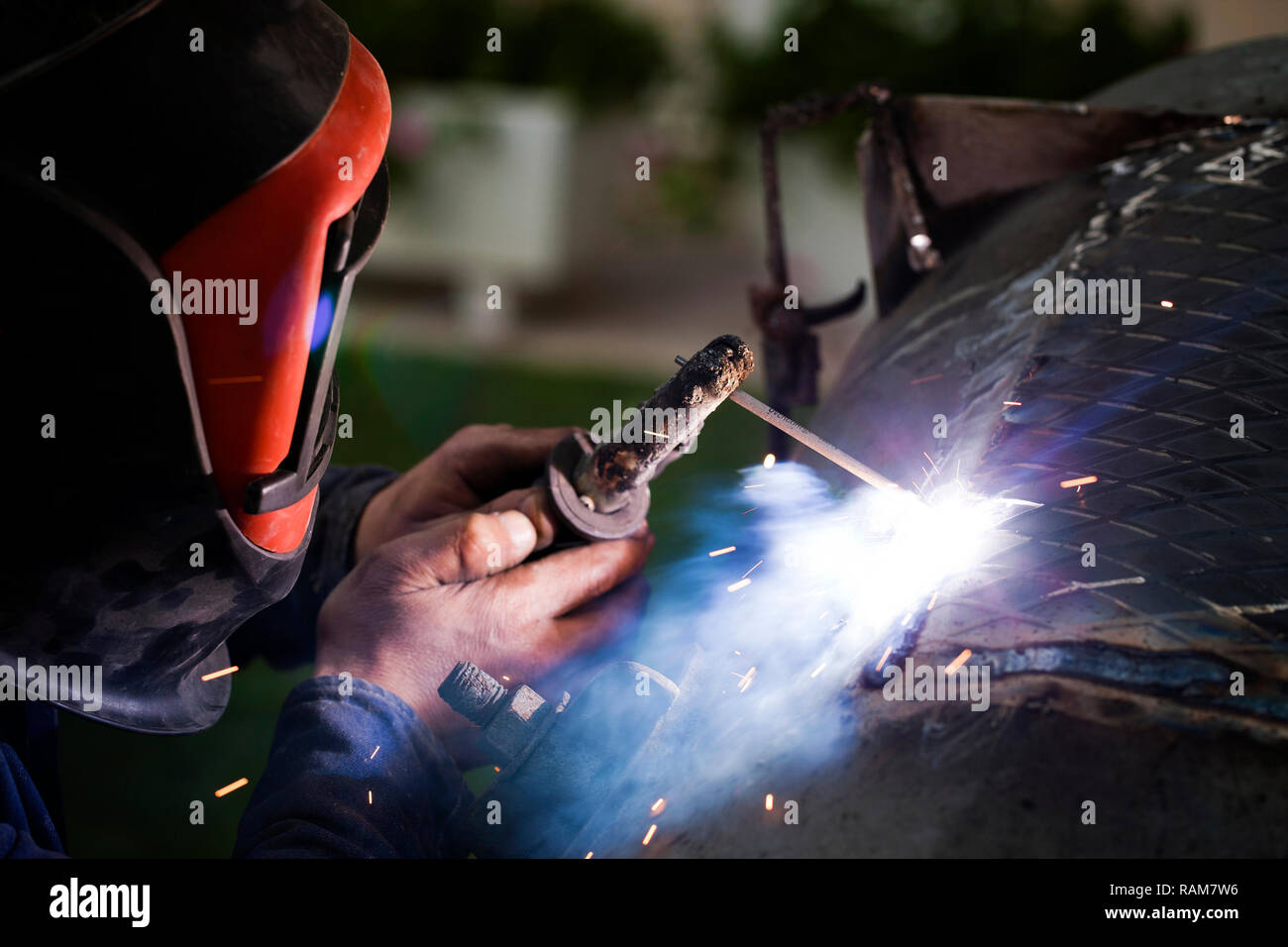 Weld assembly area hi-res stock photography and images - Alamy