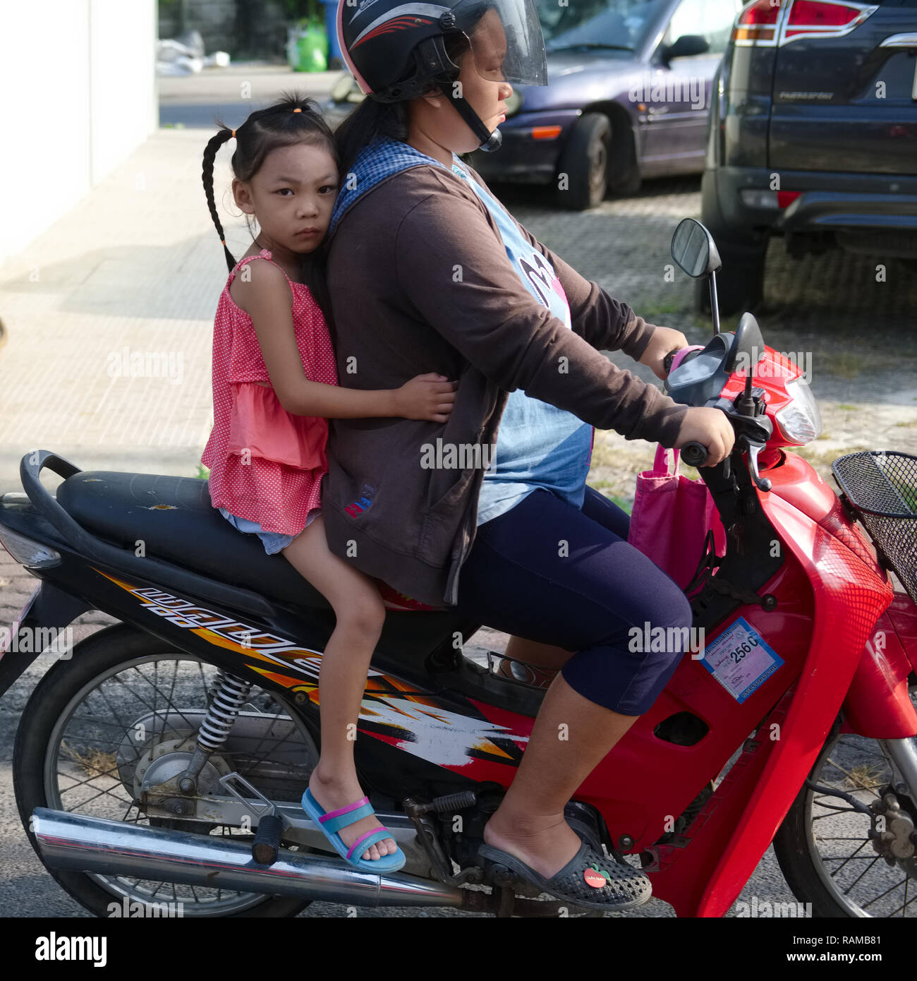 Thailand motorcyclist and daughter hi-res stock photography and images ...
