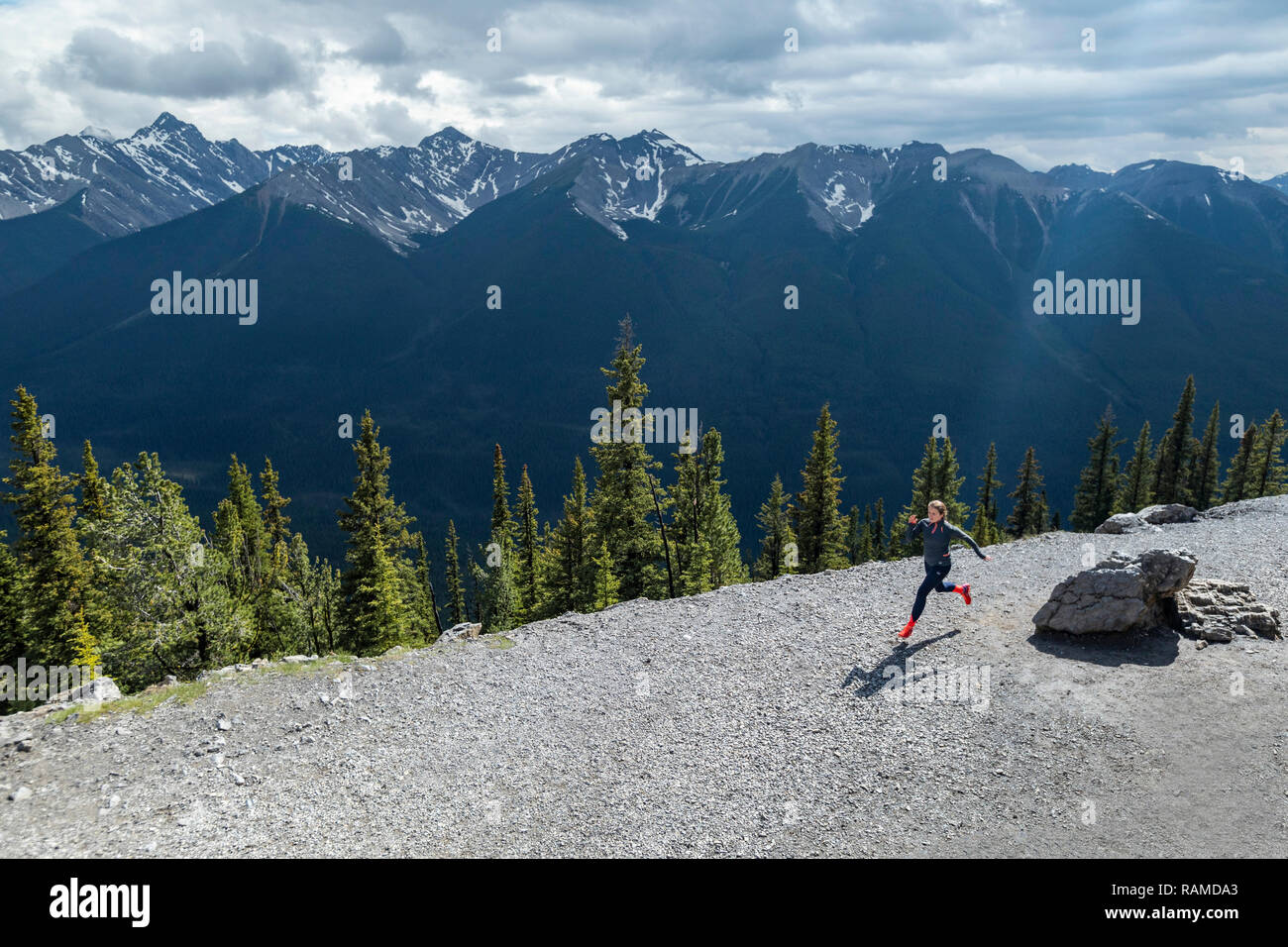 Running on mountain tops hi-res stock photography and images - Alamy
